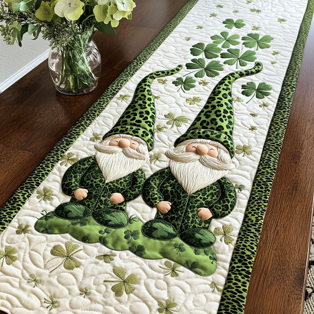 Leopard Gnome Duo Quilted Table Runner NCU0NT3247 – Vantique