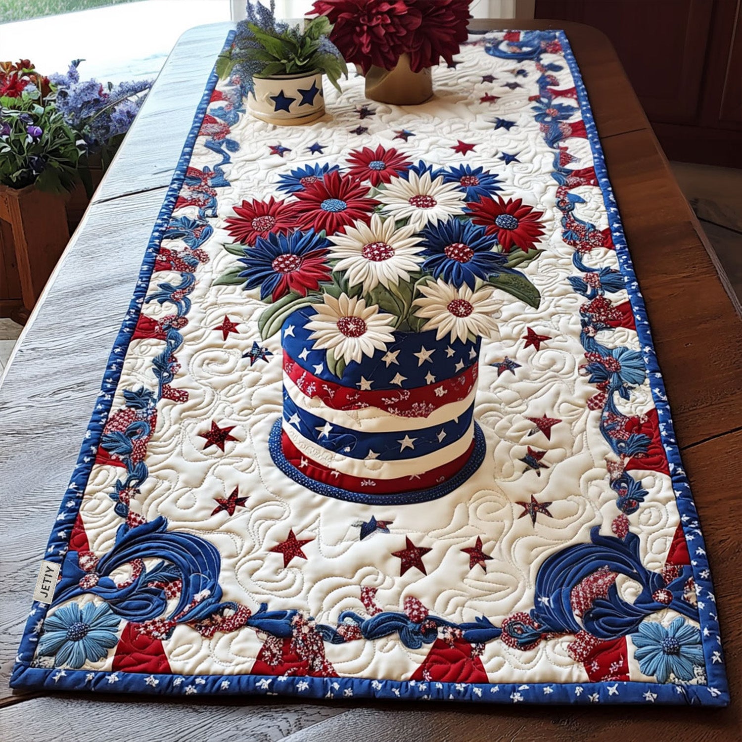 Stars in Bloom Quilted Table Runner NCU0PT3314 – Vantique